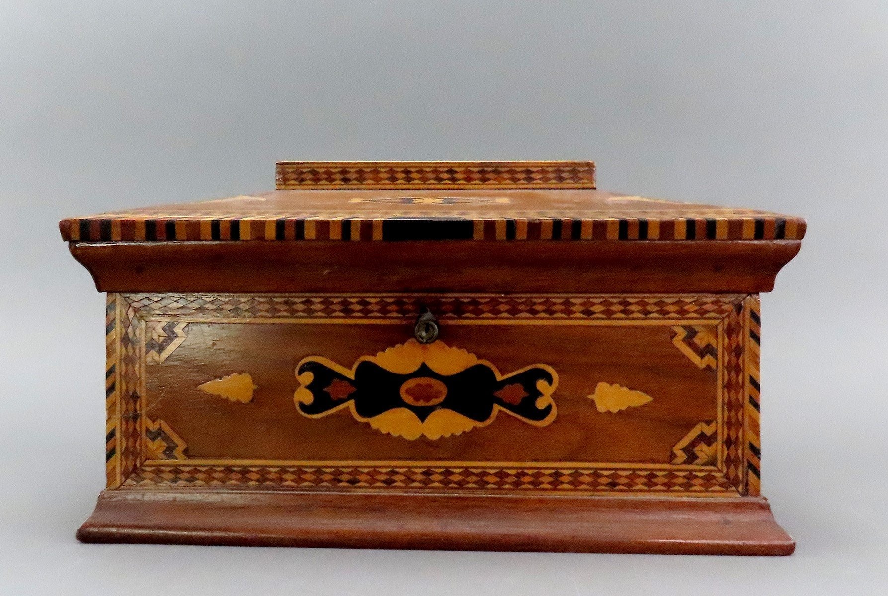 c1860s Rare Marquetry Inlay Sailor's Box Ditty Box Sewing Box w Interi ...